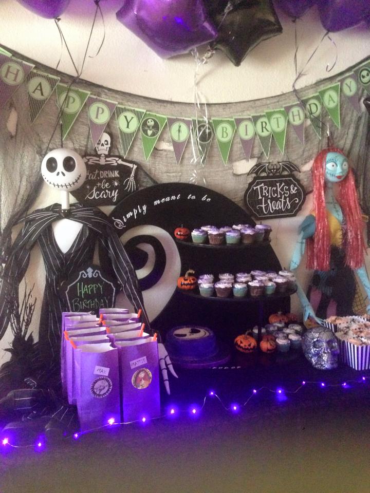 dessert tables | Hidden Gem Cakes