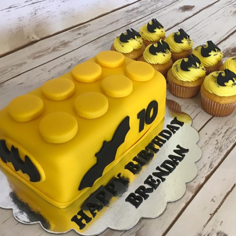 Another custom cake from Hidden Gem Cakes in Phoenix | Hidden Gem Cakes