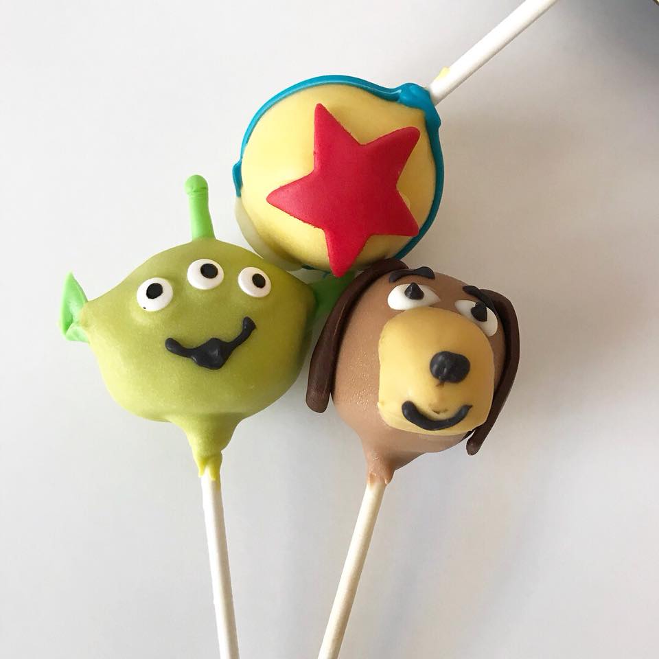 cake pops | Hidden Gem Cakes